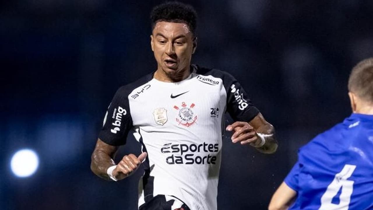 Europeus se animam com atuação de Lingard em vitória do Corinthians ...
