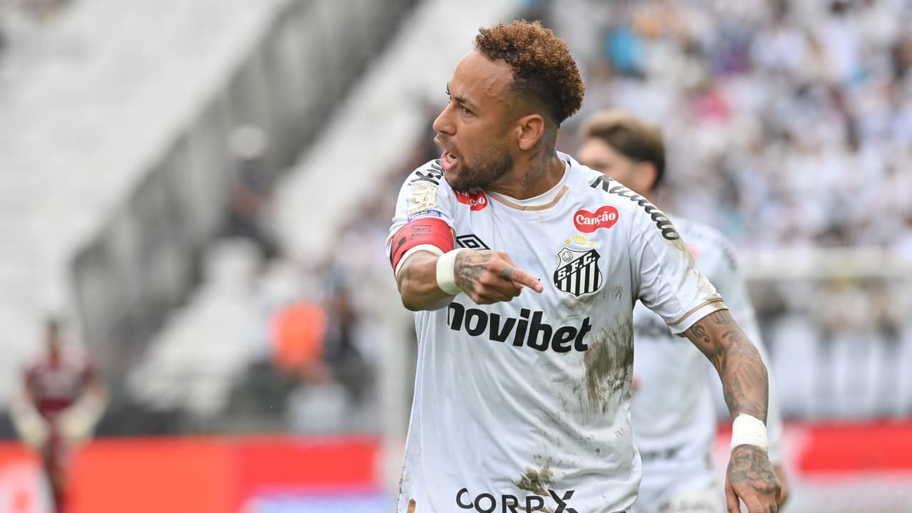 Neymar esclarece polêmica com arbitragem e comenta derrota do Santos ...