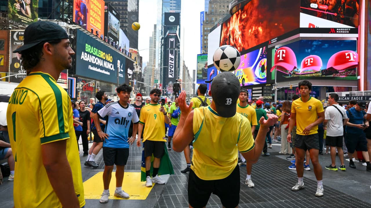 Tiros geram momento de pânico na Times Square, em Nova York