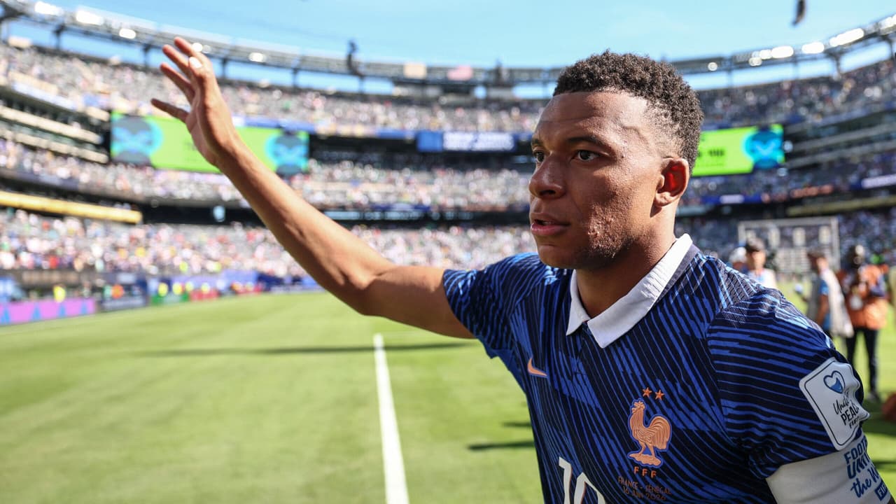 Após vitória, França assume liderança do Ranking da Fifa e ultrapassa ...