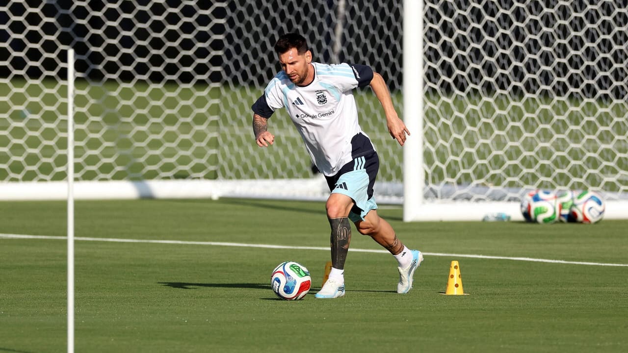 Chuteira de Messi para a Copa do Mundo de 2026 viraliza: 'Absurda'