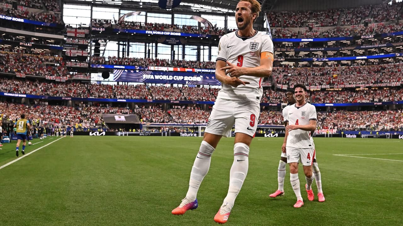 Oasis na Copa? Kane se emociona com música que uniu torcida e jogadores