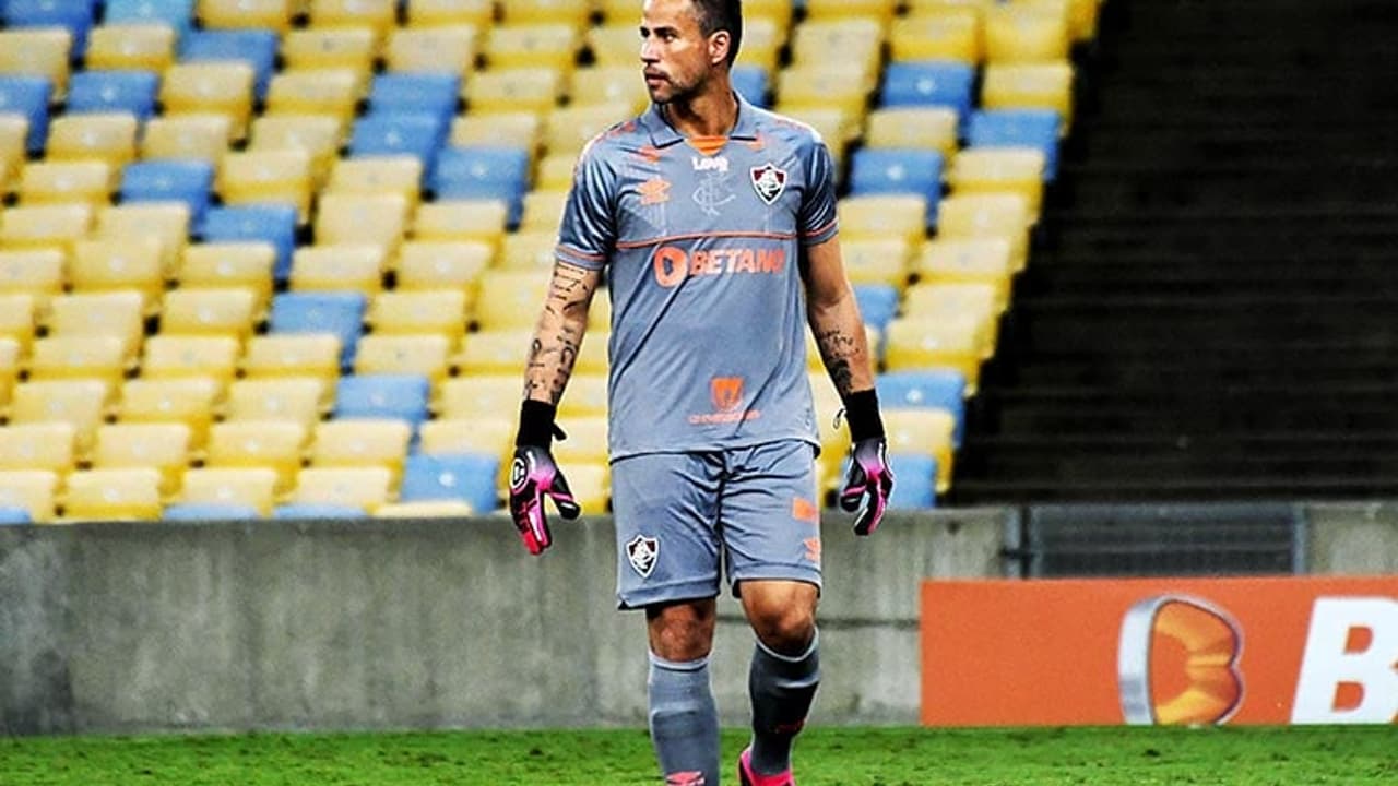 Fábio faz história: veja os 5 jogadores com mais anos de Brasileirão ...