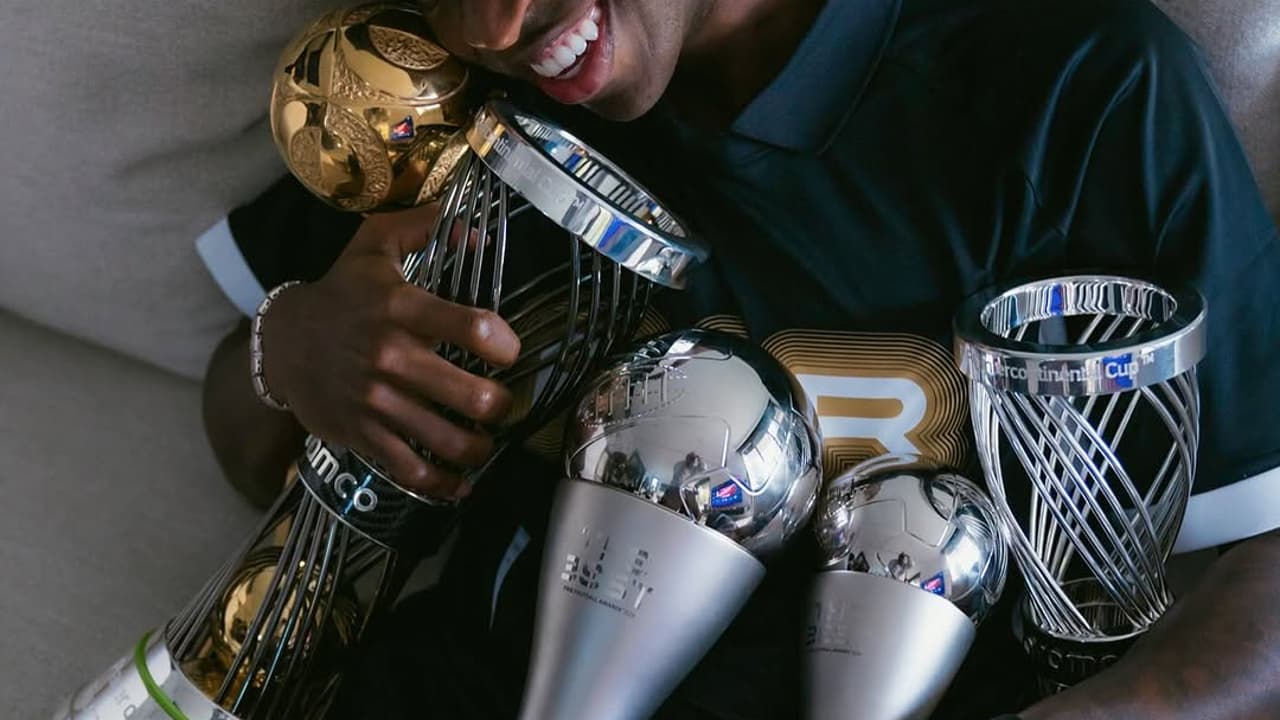 Retrospectiva 2024: relembre todos os prêmios de Vini Jr. em 2024 ...