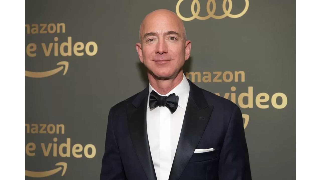 Dono da Amazon, Jeff Bezos dá novos sinais de que deve investir no ...