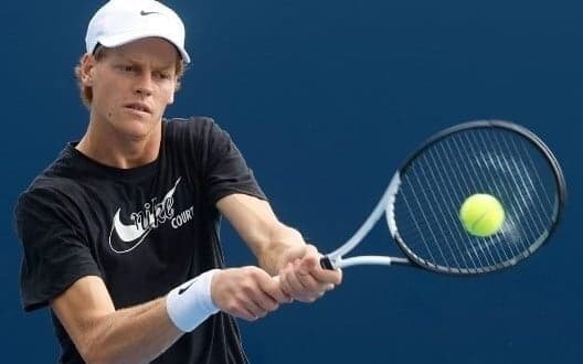 Sinner destaca confiança após conquista em Toronto - Lance!