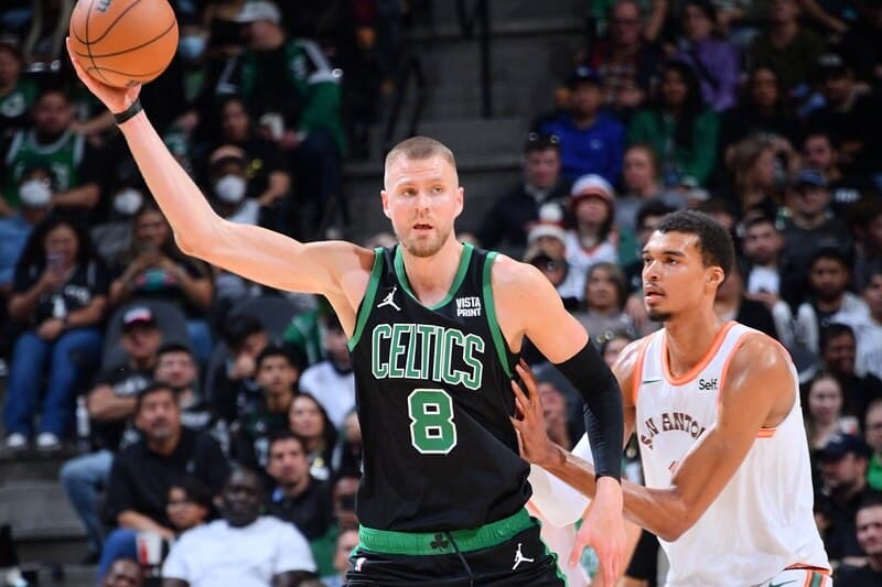 Kristaps Porzingis vai para as finais da NBA com 100% da forma física ...