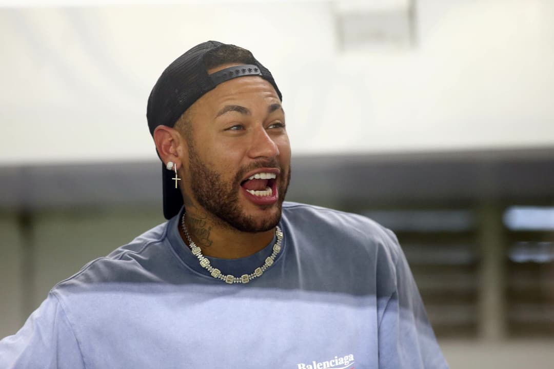 Com Neymar na torcida, Santos perde do Bragantino e segue na zona do ...
