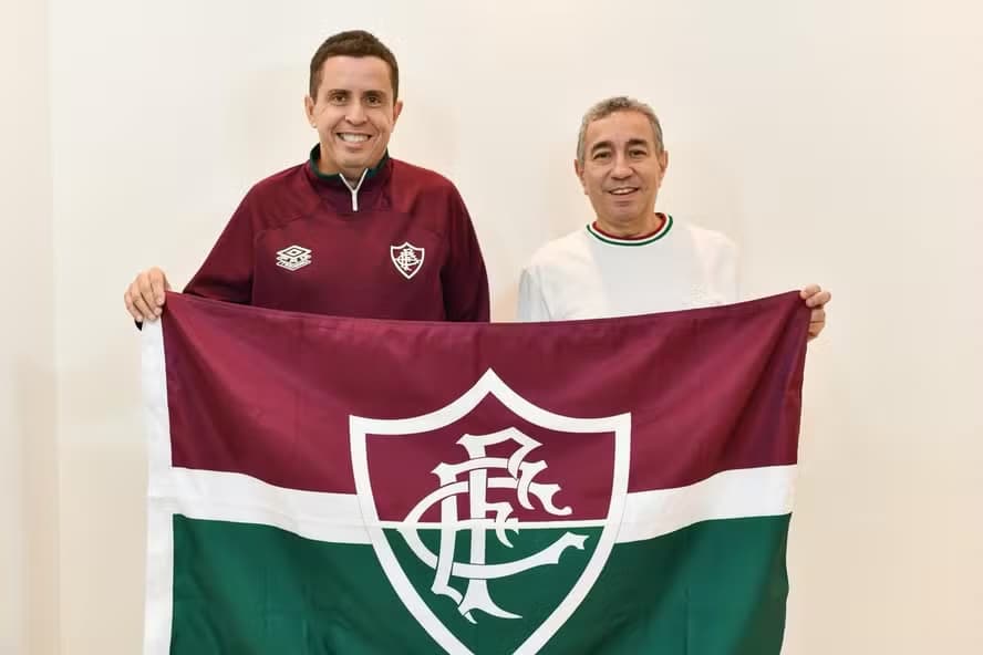 Ademar Arrais lança candidatura à presidência do Fluminense na sede do ...