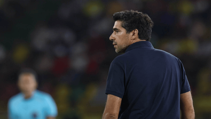 STJD reduz pena de Abel, do Palmeiras, que segue suspenso para ...