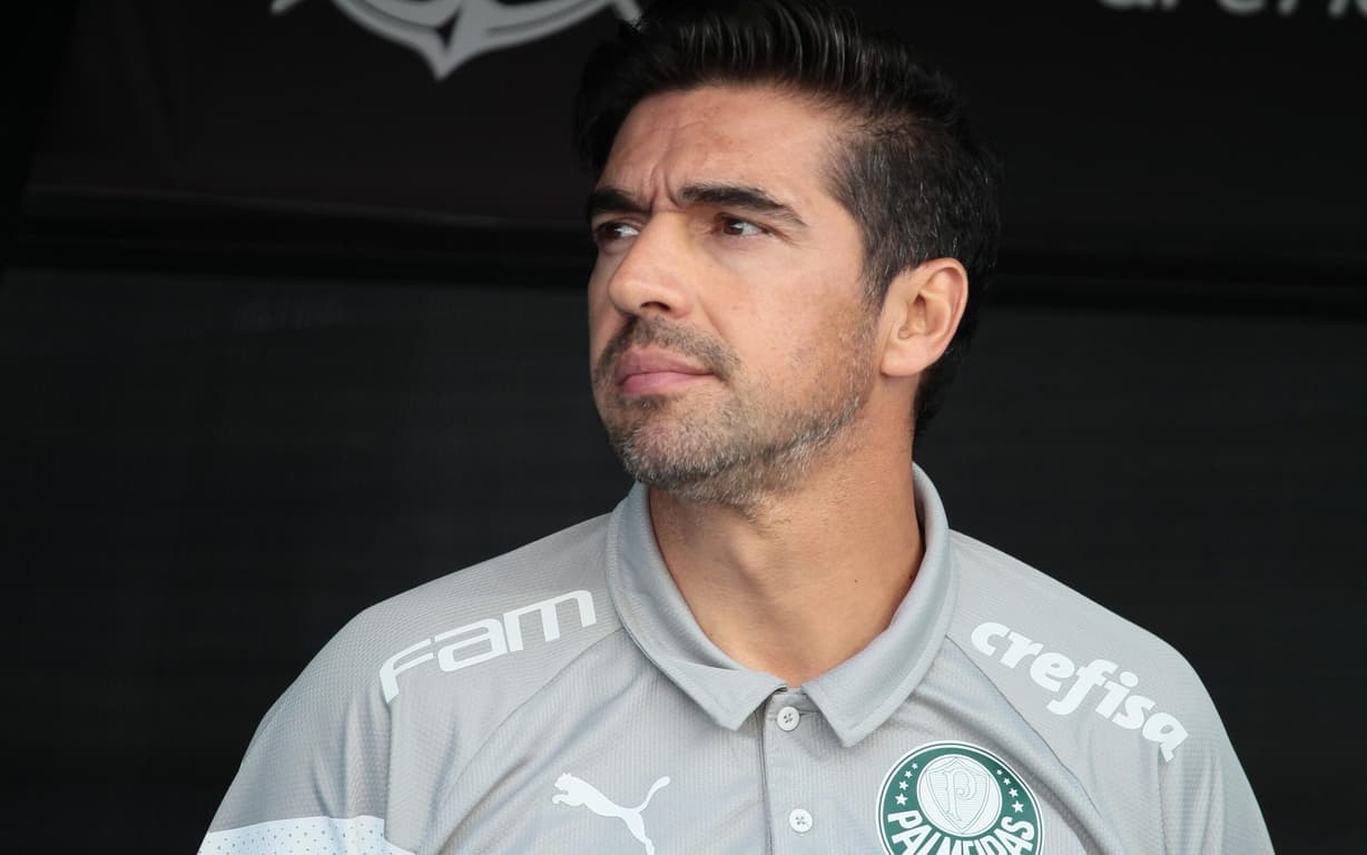 Por que Abel saiu antes do clássico entre Palmeiras e Corinthians acabar?
