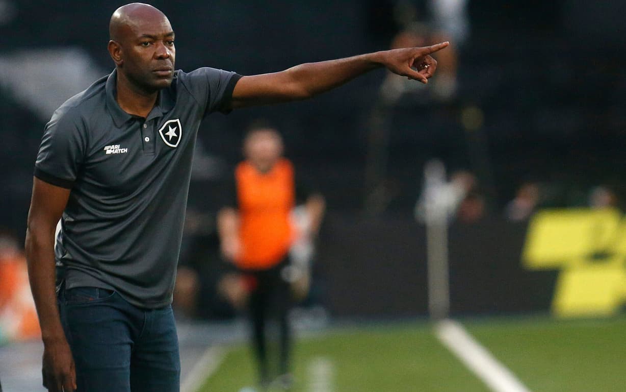 Por onde anda Claúdio Caçapa? - Lance!