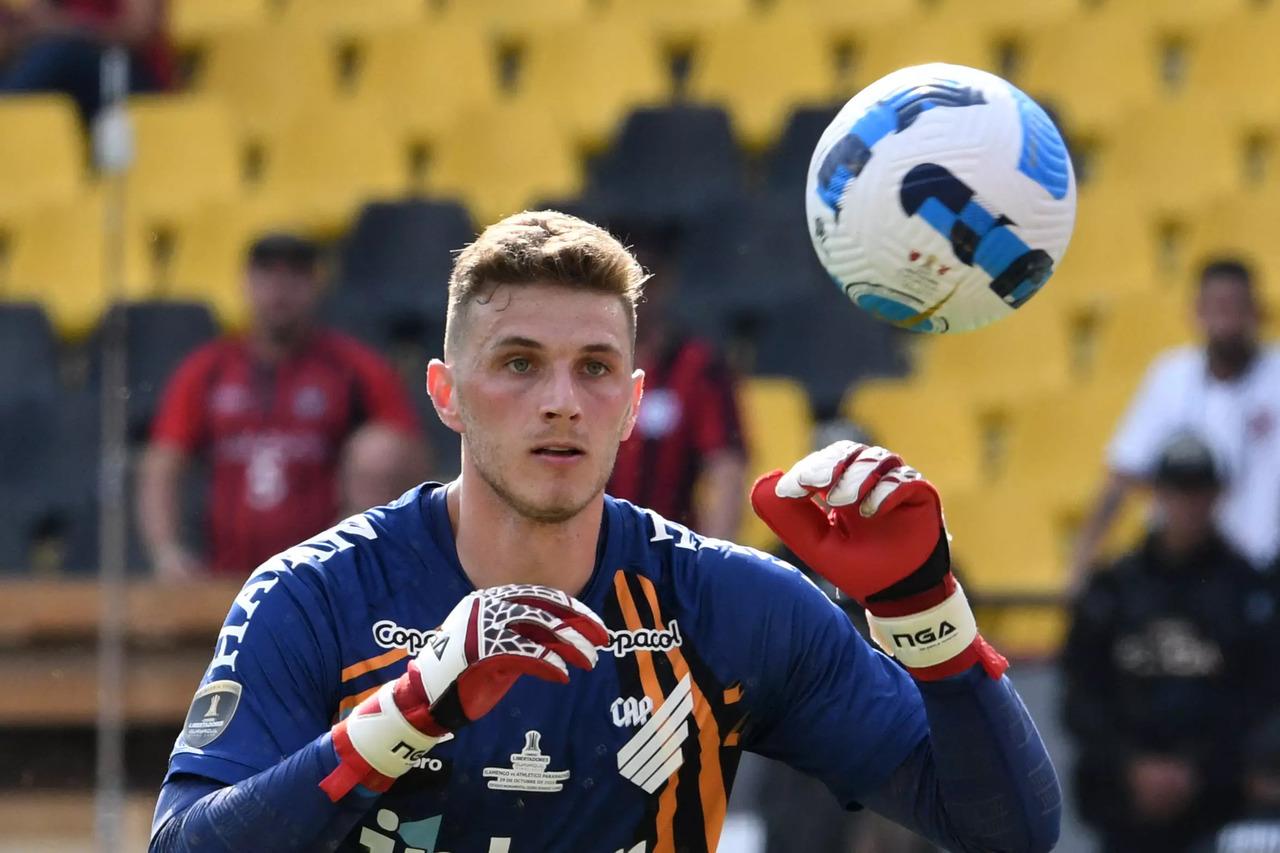 Seleção Brasileira inicia novo ciclo com disputa no gol em aberto - Lance!