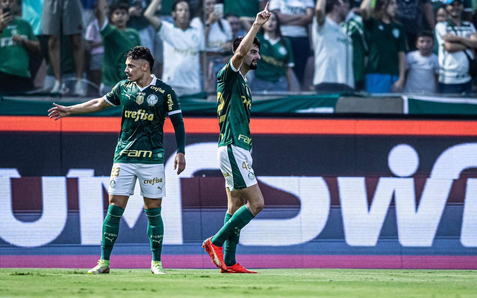 Flaco brilha, Palmeiras vence a Ponte Preta e avança no Paulistão