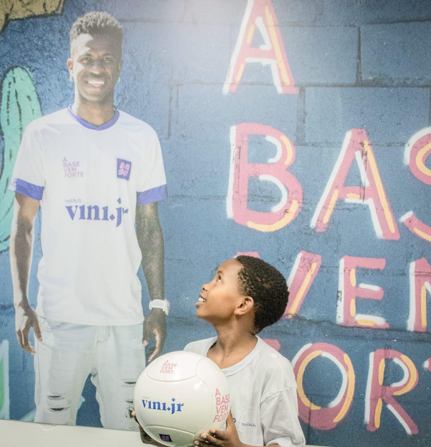 Instituto Vini Jr inaugura centro de tecnologia que usará futebol como ...