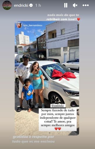 Endrick presenteia ex-namorada com um carro: 'Gratidão e respeito'