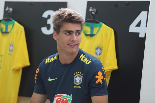 Chamado para Seleção, zagueiro fala de primeiro ano no futebol italiano ...