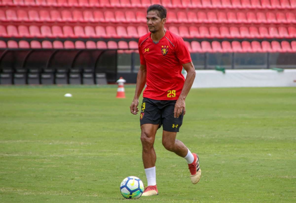 Mesmo sem acompanhar o BBB, Durval promete foto sorrindo e camisa do ...