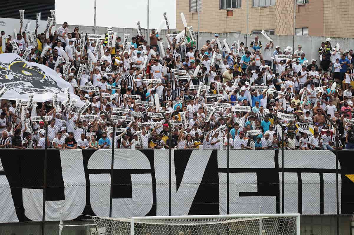 Torcida Jovem do Santos emite nota em protesto contra diretoria e ...