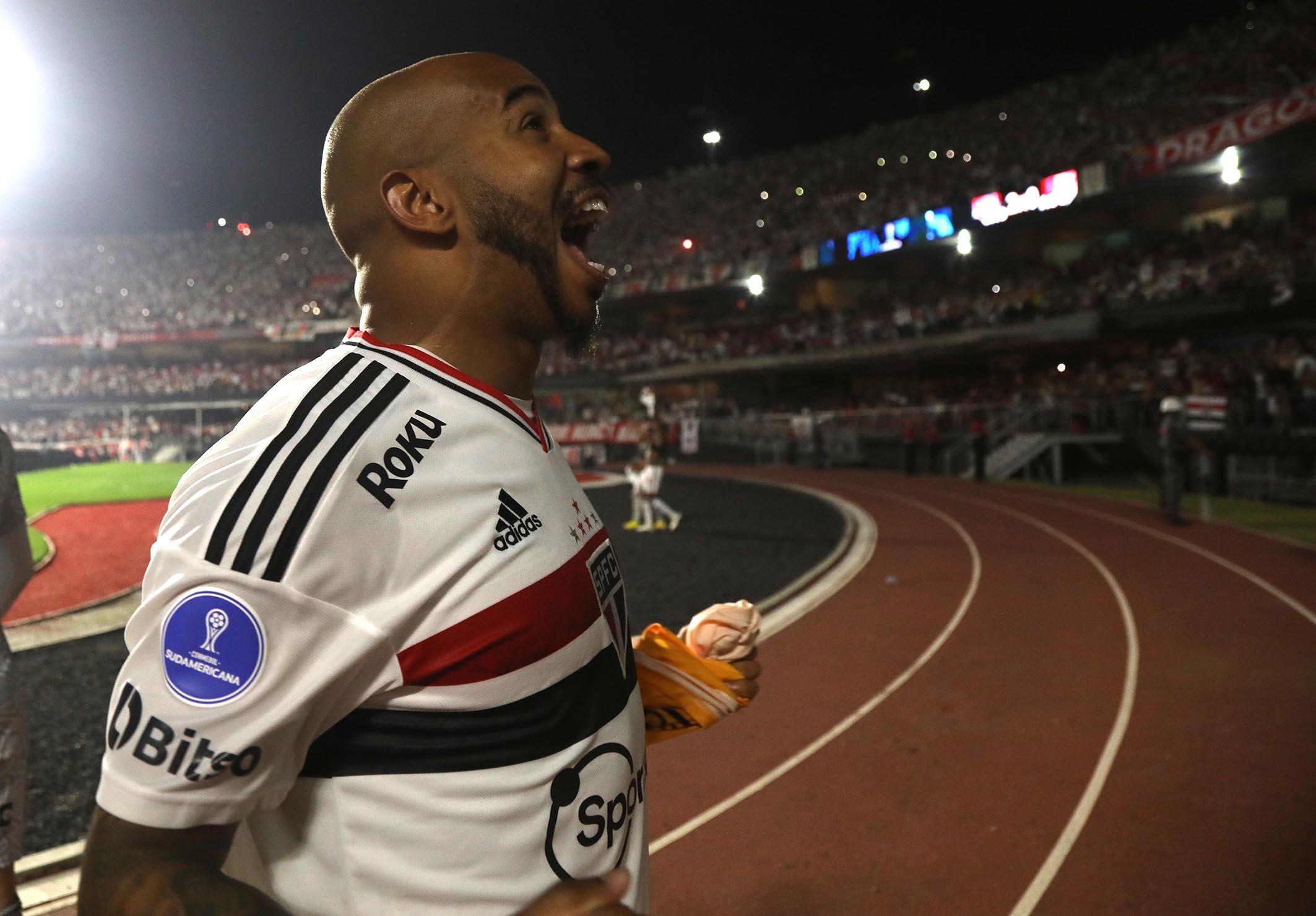 Patrick comemora papel decisivo na classificação do São Paulo na Copa ...