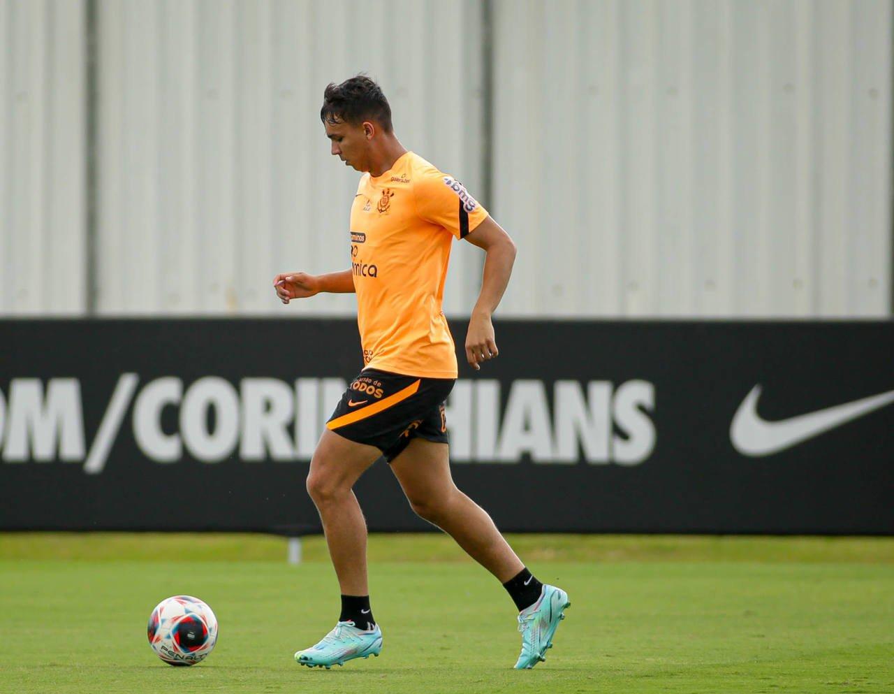 Giovane, do Corinthians, celebra convocação para Seleção Brasileira Sub ...