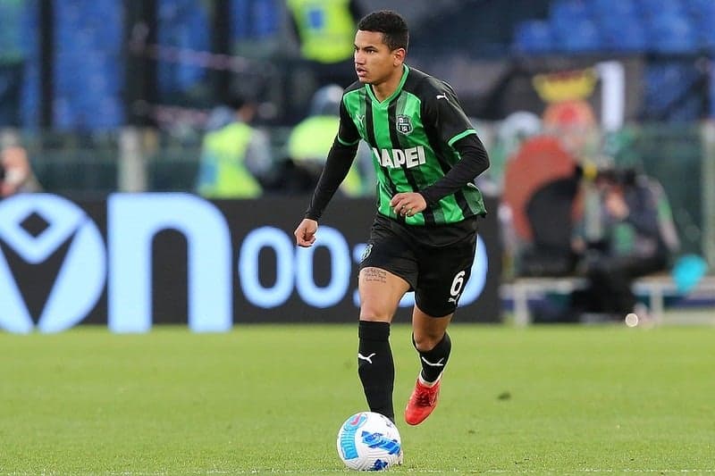 Rogério completa 150 jogos pelo Sassuolo pela Serie A da Itália