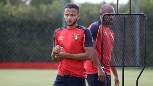 De joia da Vila Belmiro a jogador do Sport: conheça Maxwell - Lance!