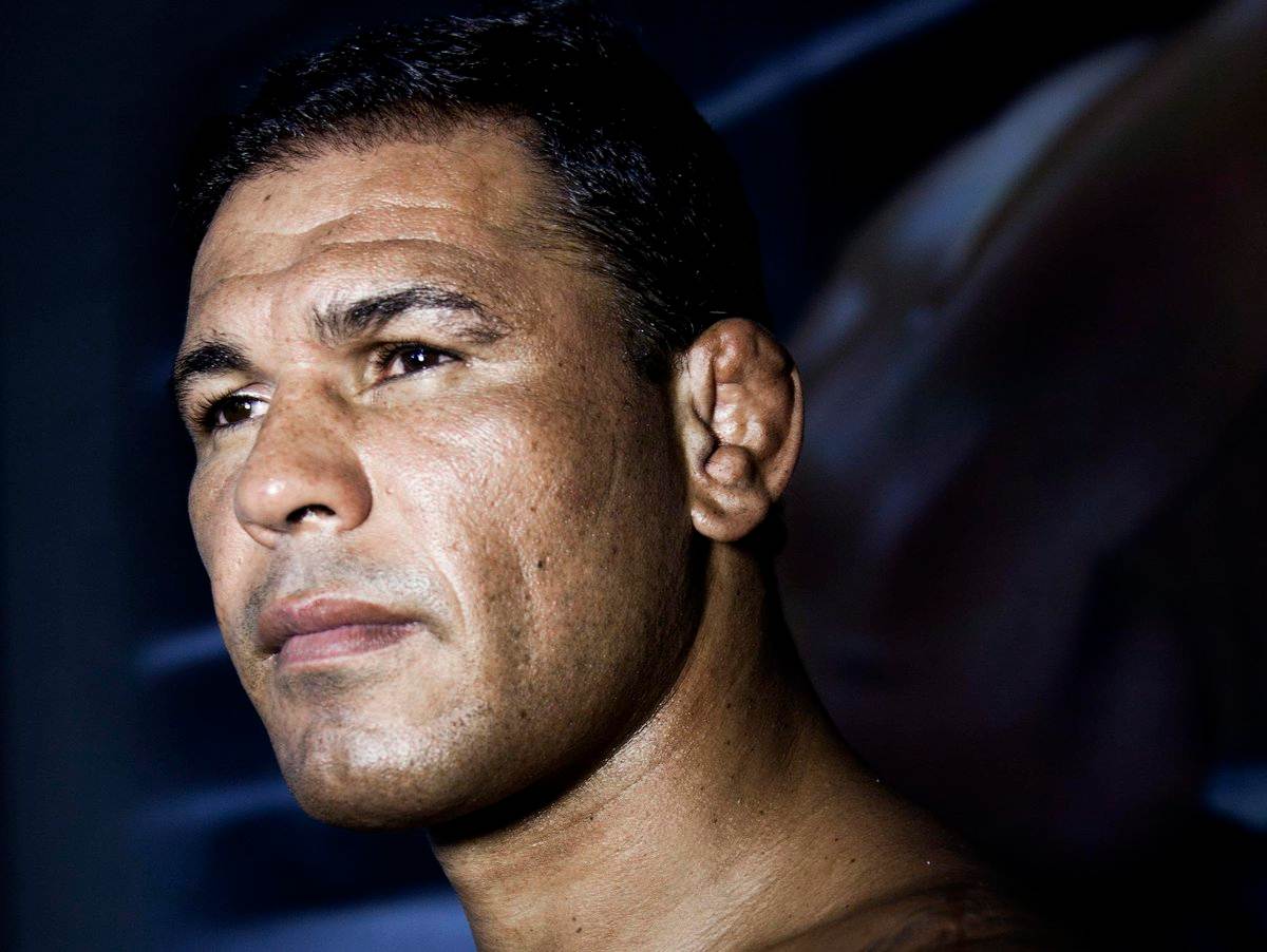 Lesões nas orelhas dos lutadores, o que acontece? Cirurgião e ...