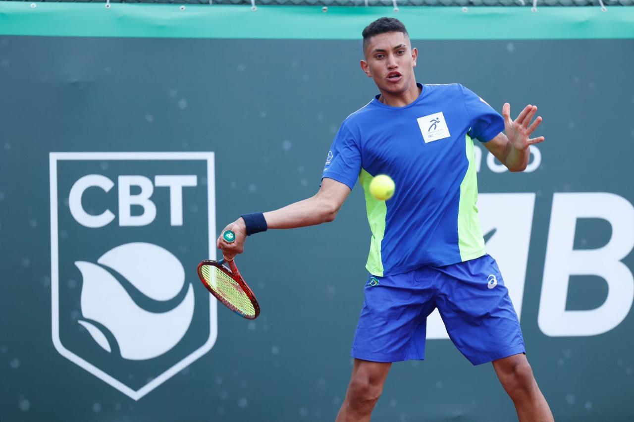 Gustavo Almeida busca primeiro ponto na ATP com convite para o ATP ...