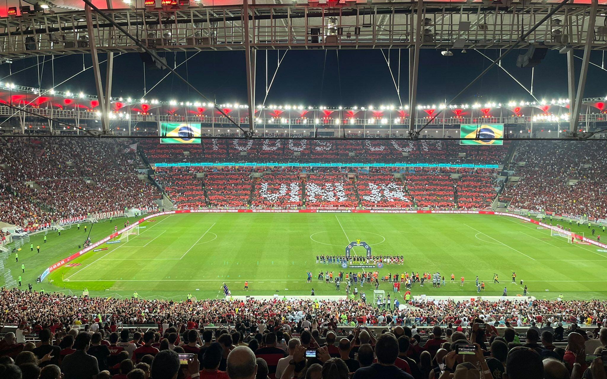 Com mosaico e uniformes personalizados, Flamengo faz homenagem para ...