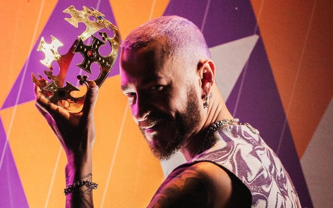 Aniversário de Fred Bruno: Cara de Sapato recebe beijo do amigo e Key ...