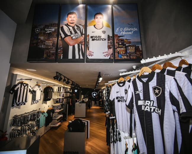 Botafogo inaugura primeira loja oficial no Rio de Janeiro; confira ...