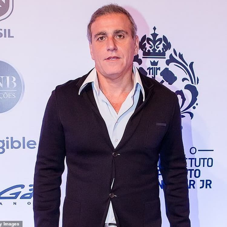 André Cury aciona o Corinthians na Justiça e cobra valor milionário