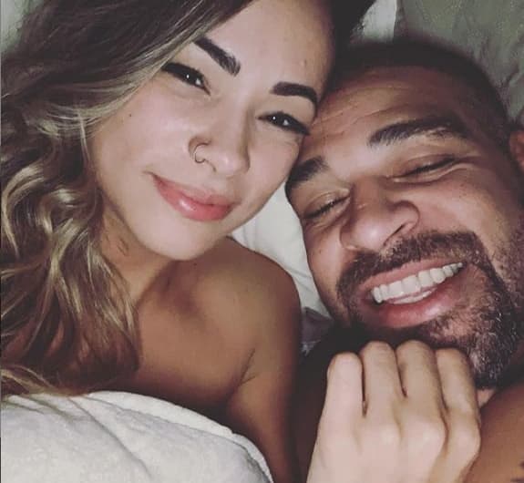Adriano Imperador Posta Foto Com Nova Namorada Deus Nos Abençoe Lance