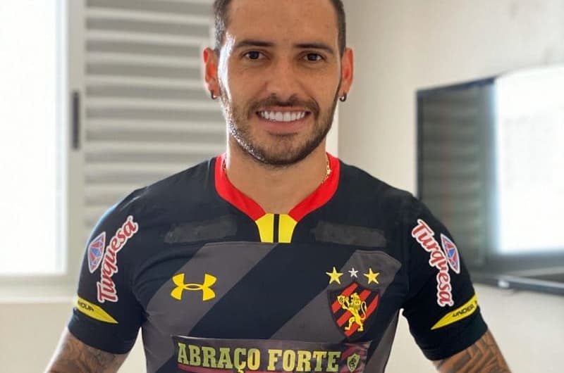 Jean Patrick celebra estreia no Sport com vitória e projeta grande ano ...