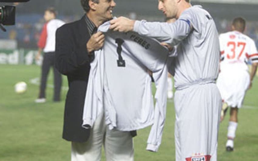 Waldir Peres, o goleiro da Copa-82 e de muitos títulos celebra 65 anos ...