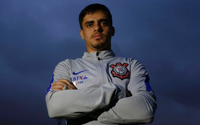 'Insubstituível', Fagner vira capitão mais frequente e referência no ...