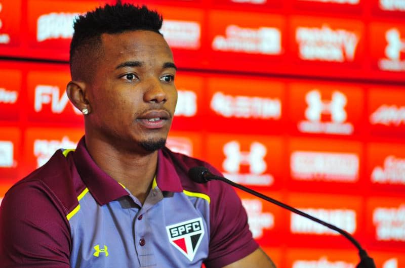 Thiago Mendes diz: 'Falta um pouco para entendermos o que o Ceni quer ...