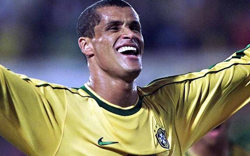 50 anos de Rivaldo! Relembre cinco grandes feitos da carreira do craque ...