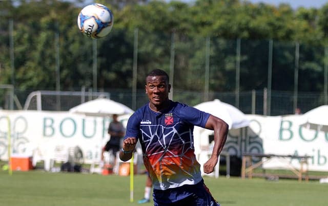 Ribamar promete 'mostrar dentro de campo' que pode ser titular do Vasco ...