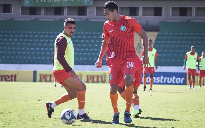 Igor Henrique comemora triunfo sobre o Palmeiras em amistoso - Lance!