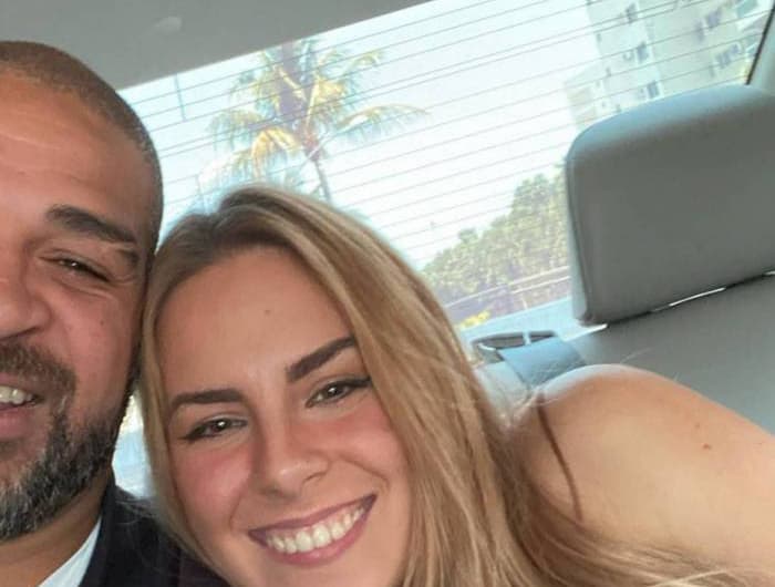 Adriano Imperador Posta Foto Com Nova Namorada Nem Cavalo Aguenta