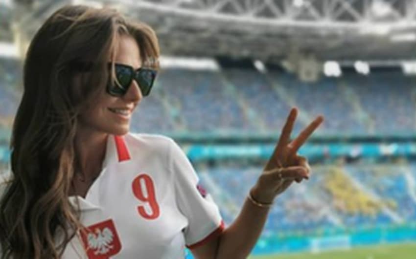 Esposa de Lewandowski é atleta, fenômeno nas redes e fundamental na ...