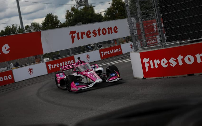 Papo com Castroneves: temporada 2023 em contagem regressiva - Lance!