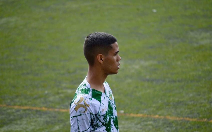 Ex-base do Juventude, zagueiro paraibano assina com novo clube em ...