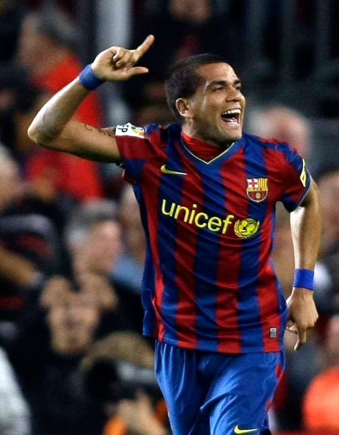 [VÍDEO]: Daniel Alves recorda e escolhe seu El Clásico favorito dos ...