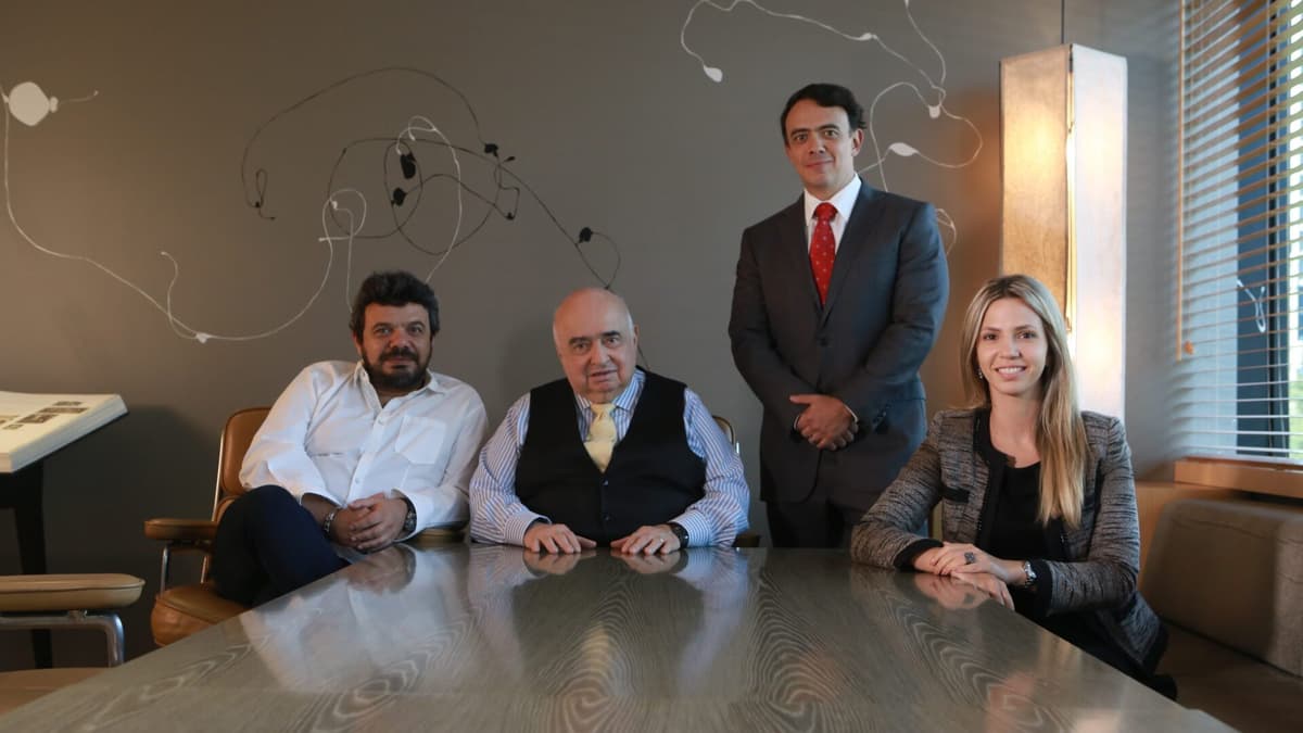 Uma breve história da Família Figer - Lance!