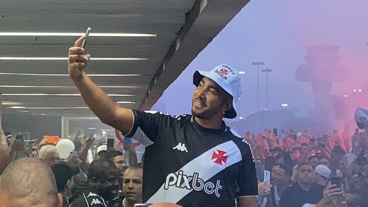 Relembre cinco momentos marcantes de Payet pelo Vasco