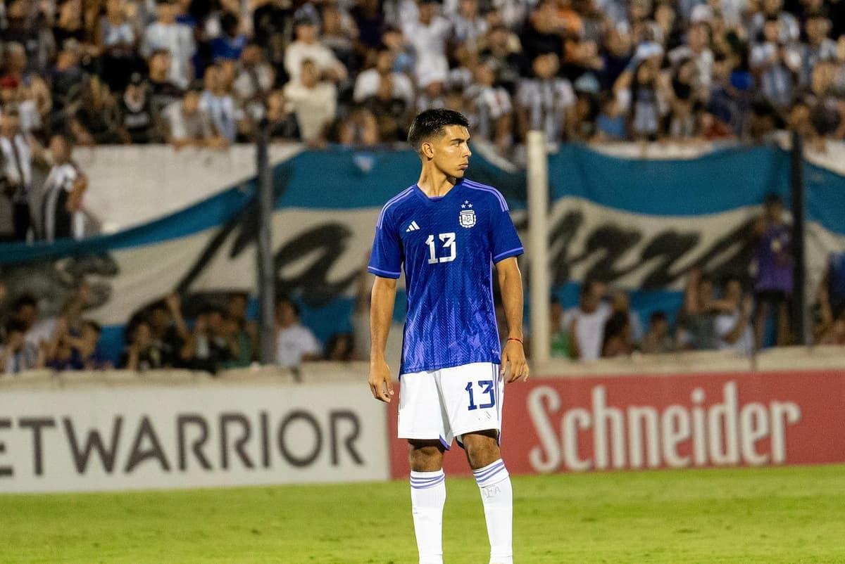 Juan Sforza no Vasco? Entenda a negociação com volante do Newell's Old ...