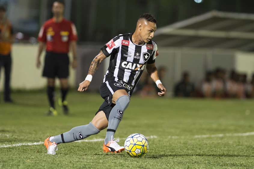 Neilton está cada vez mais distante de permanecer no Botafogo em 2017 ...